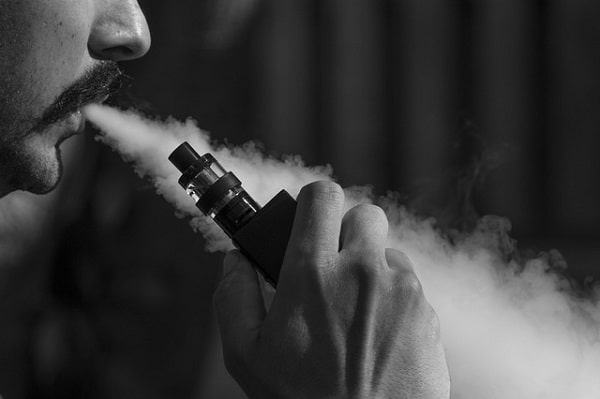 Wil je stoppen met roken? Vapen werkt beter dan nicotinevervangers - De ...
